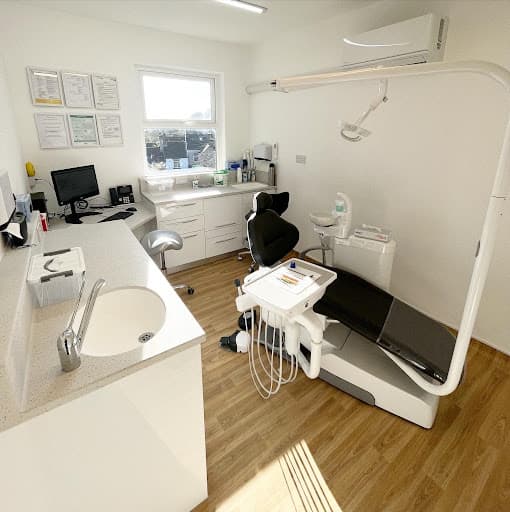 9 Devizes Road Dental Practice in Swindon • Read Reviews and Prices ...